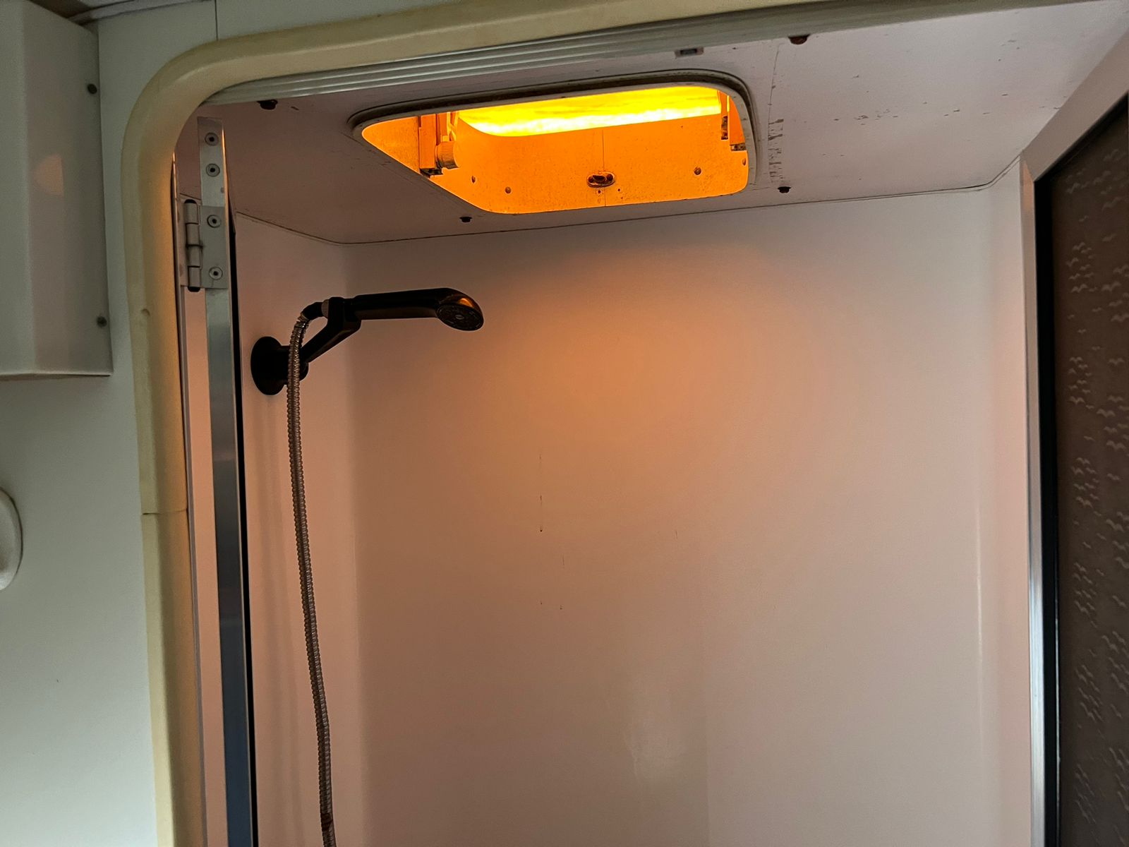 Venda de Trailer, Motor Homes, outros sob consulta - Rody Trailer